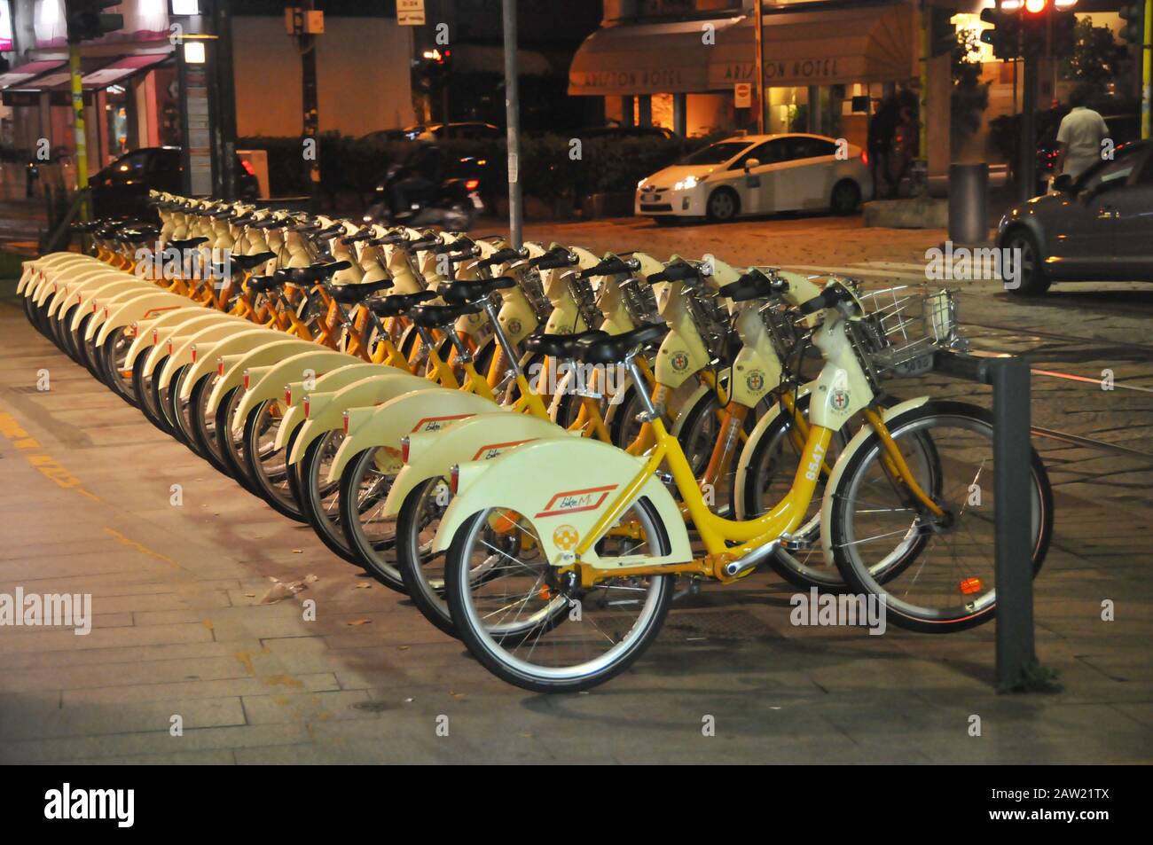 Getting around in milan hi-res stock photography and images - Alamy
