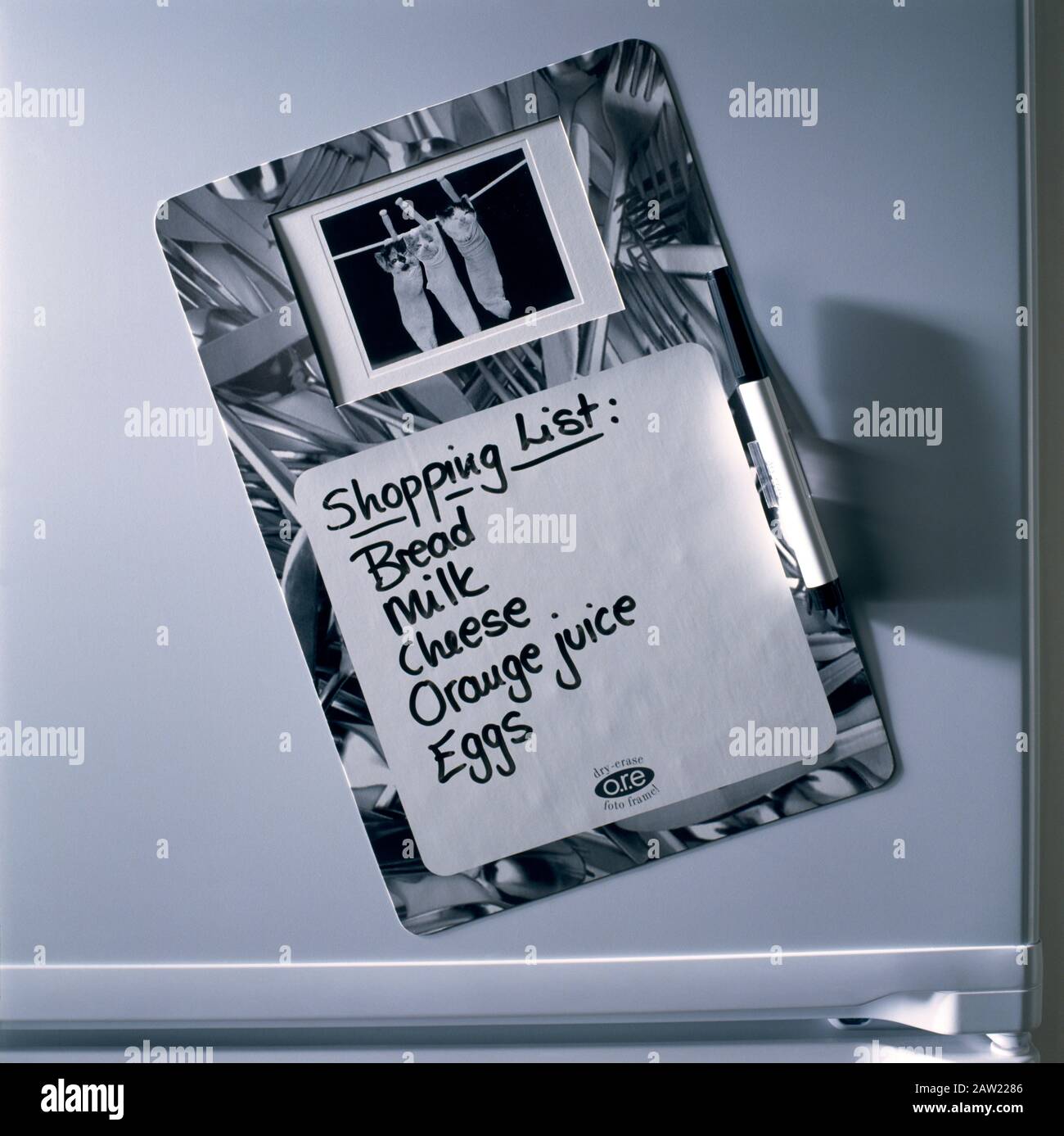 Notice board home hi-res stock photography and images - Alamy