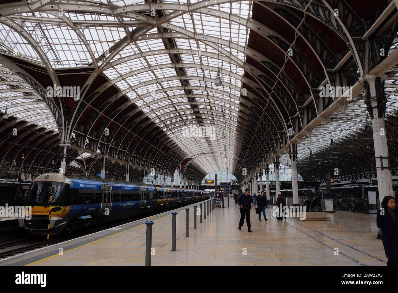 Paddington express hi-res stock photography and images - Alamy