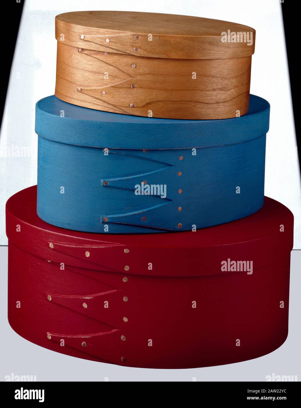 Circular boxes hi-res stock photography and images - Alamy