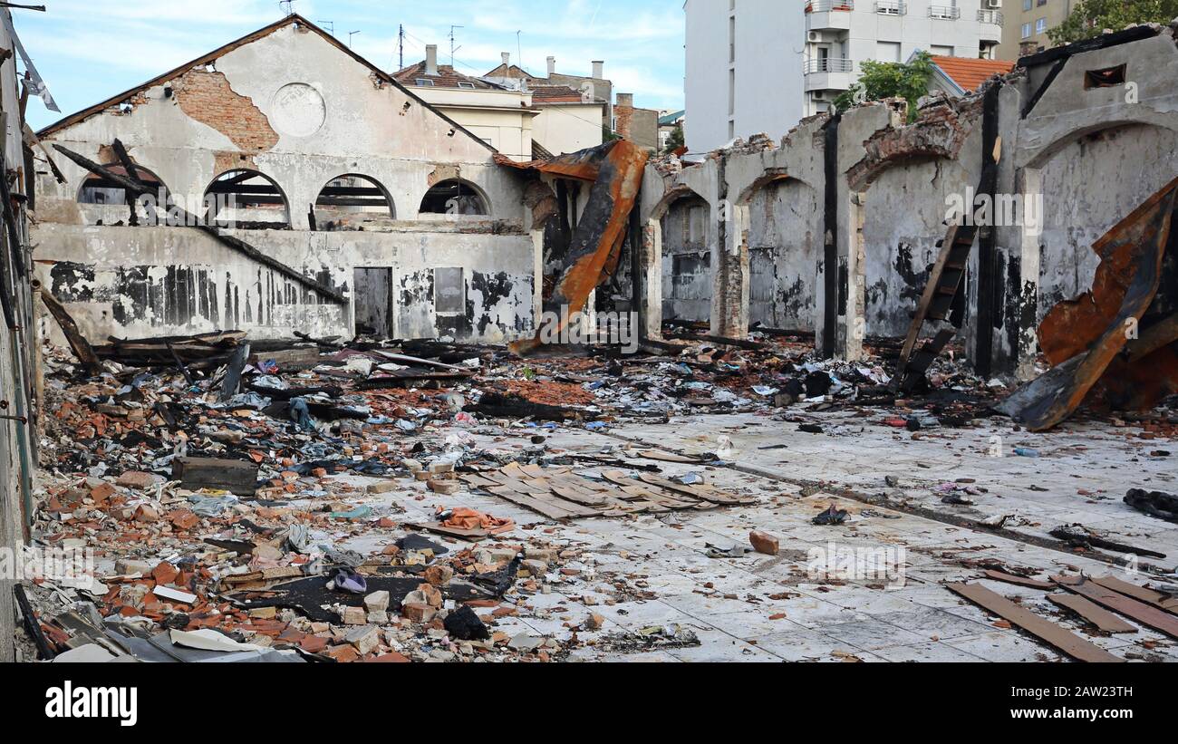 Warehouse debris hi-res stock photography and images - Alamy