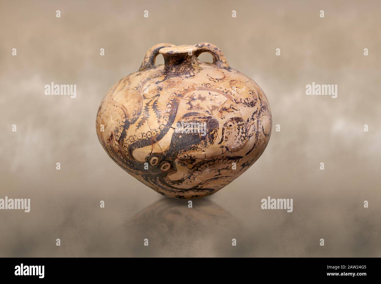 Minoan octopus design vessel hi-res stock photography and images - Alamy