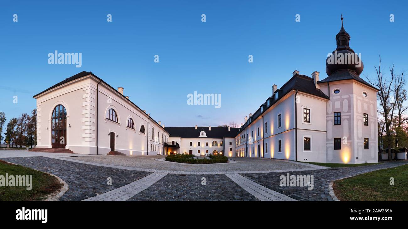 Village oponice hi-res stock photography and images - Alamy