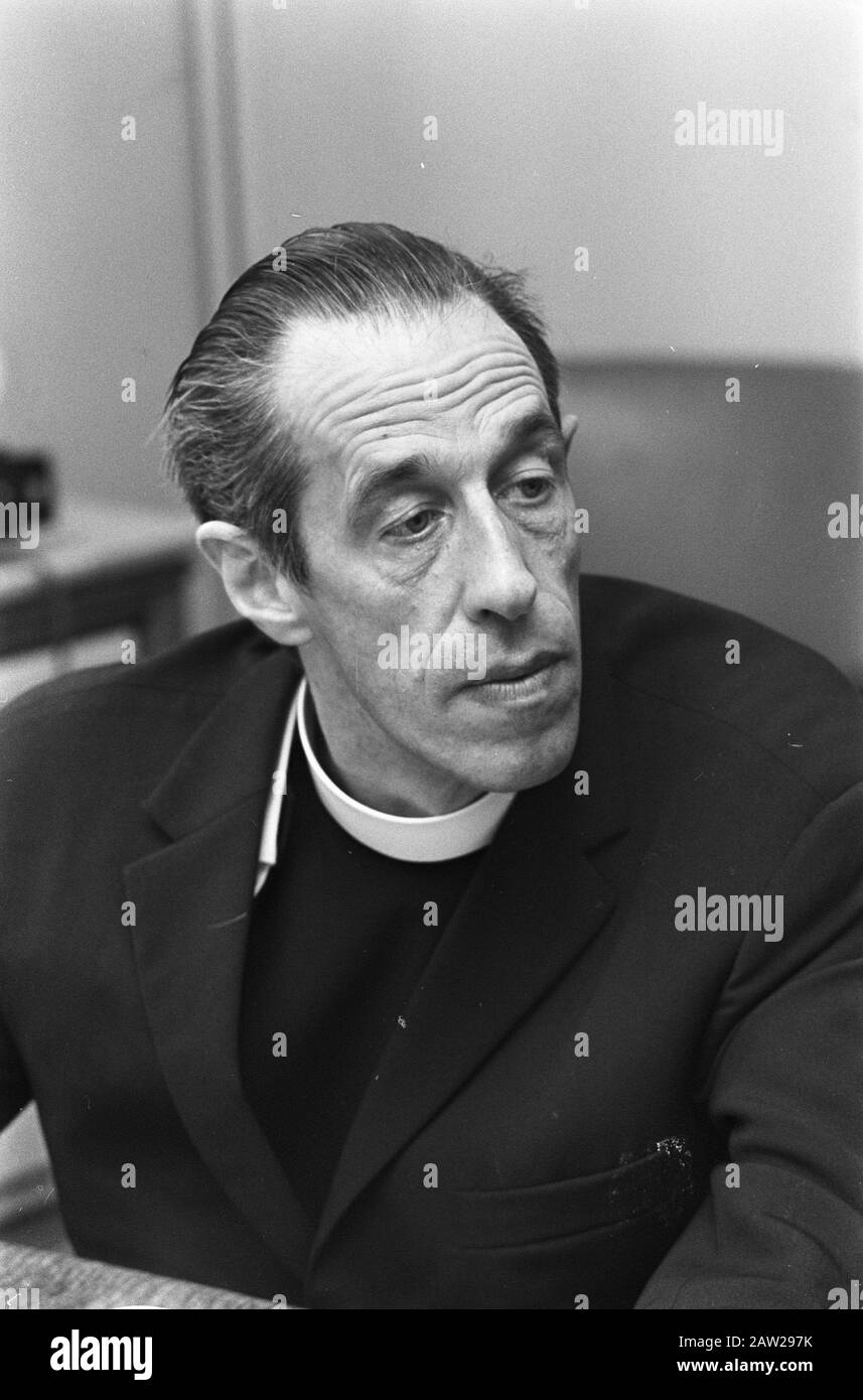 Father van hees hi-res stock photography and images - Alamy