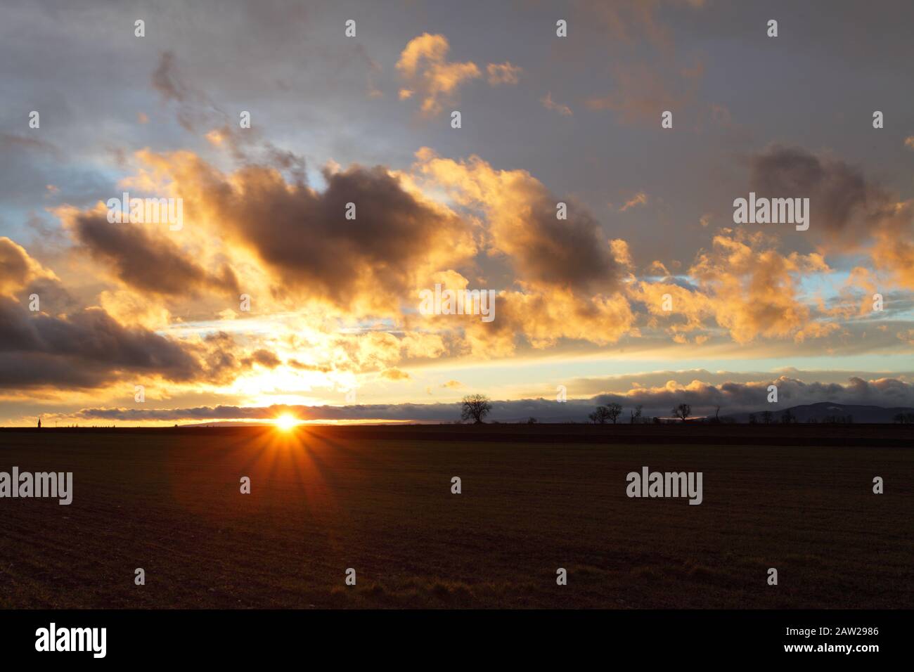 Morning sunset hi-res stock photography and images - Alamy