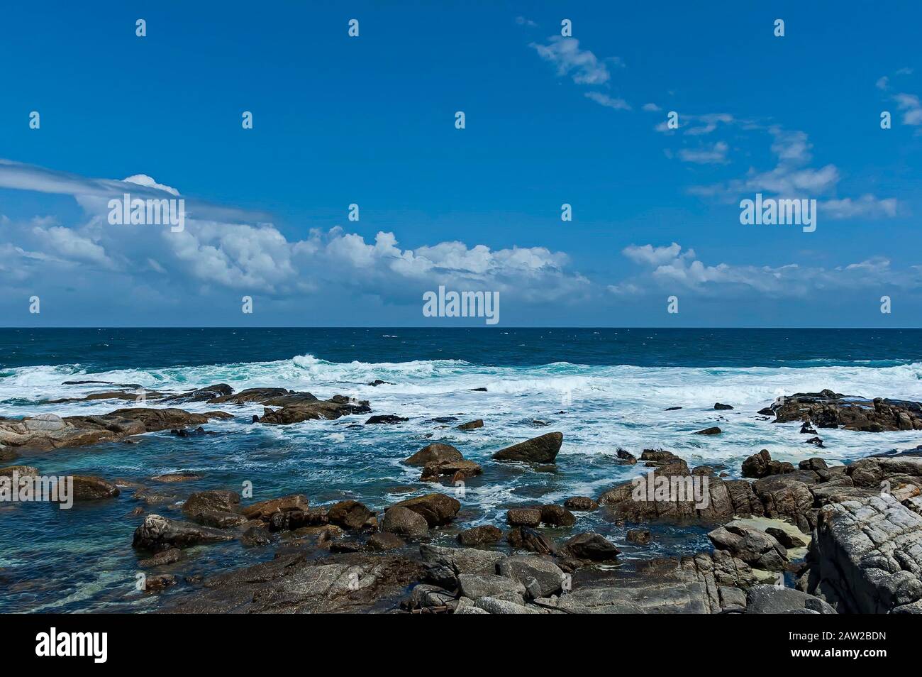 Sea shore on Atlantic oceav by Cape Town, South Africa Stock Photo - Alamy
