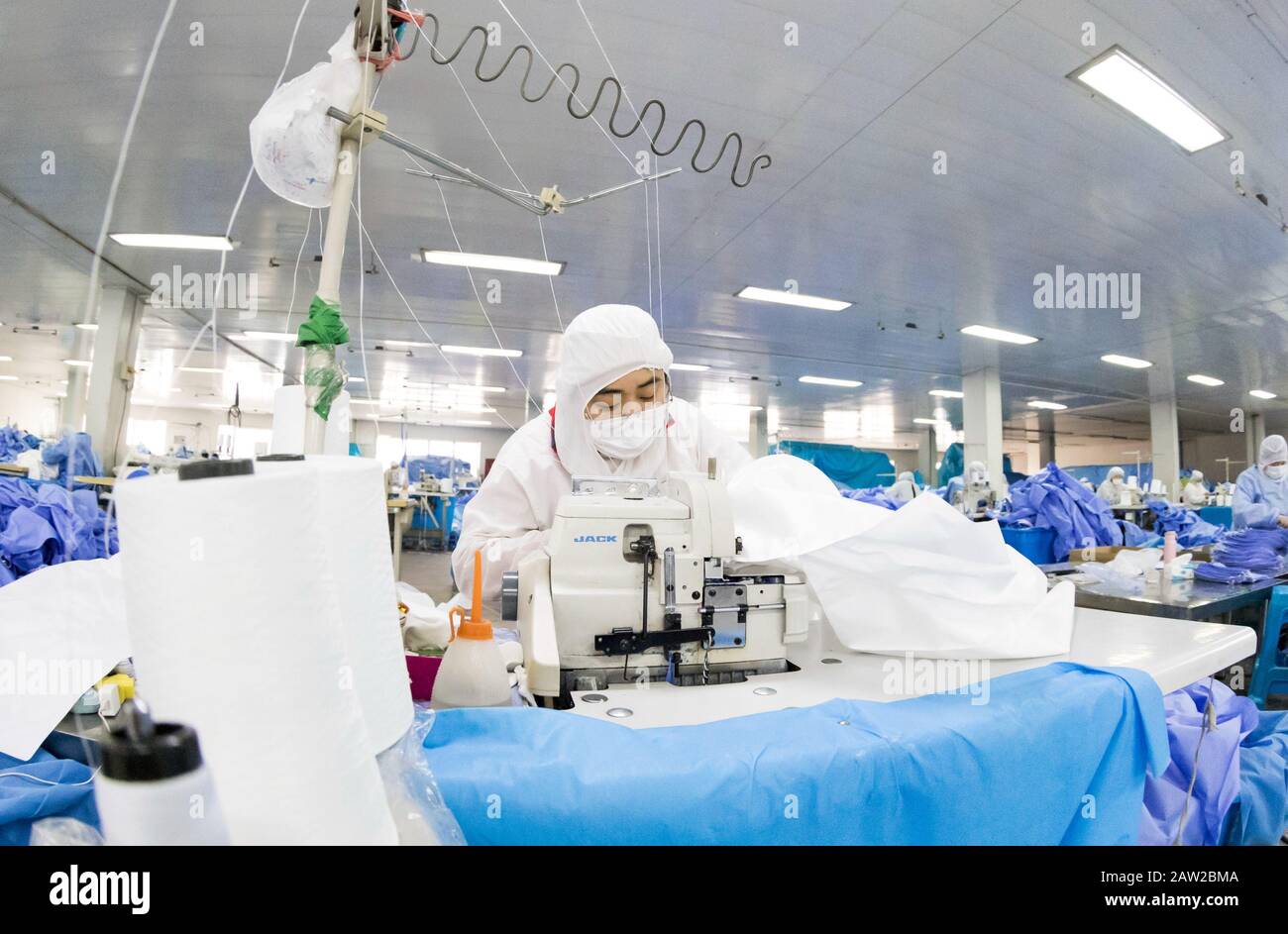 China pneumonia o hi-res stock photography and images - Alamy