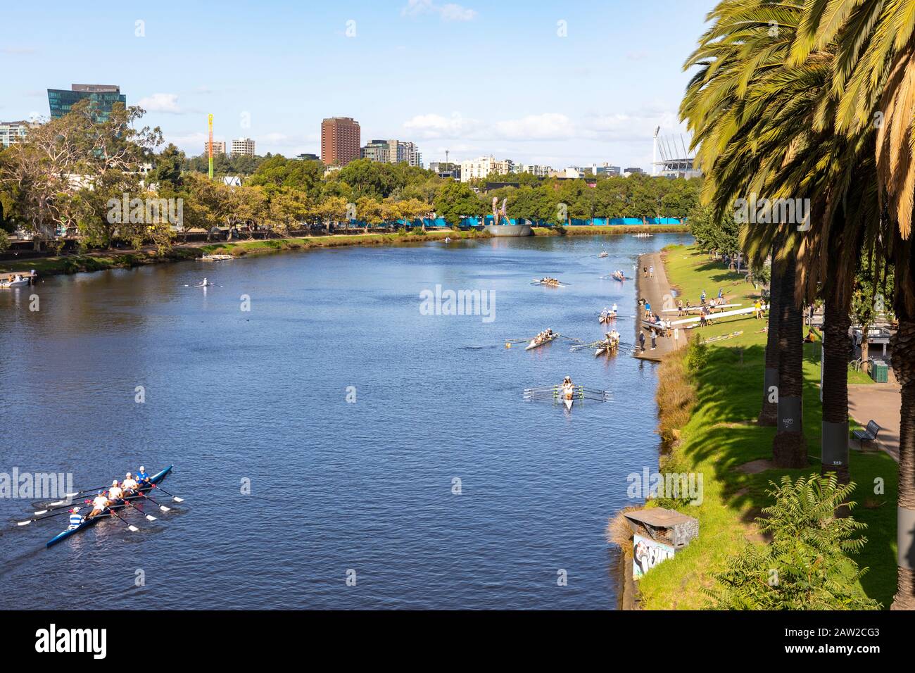 Women rowing team hi-res stock photography and images - Alamy