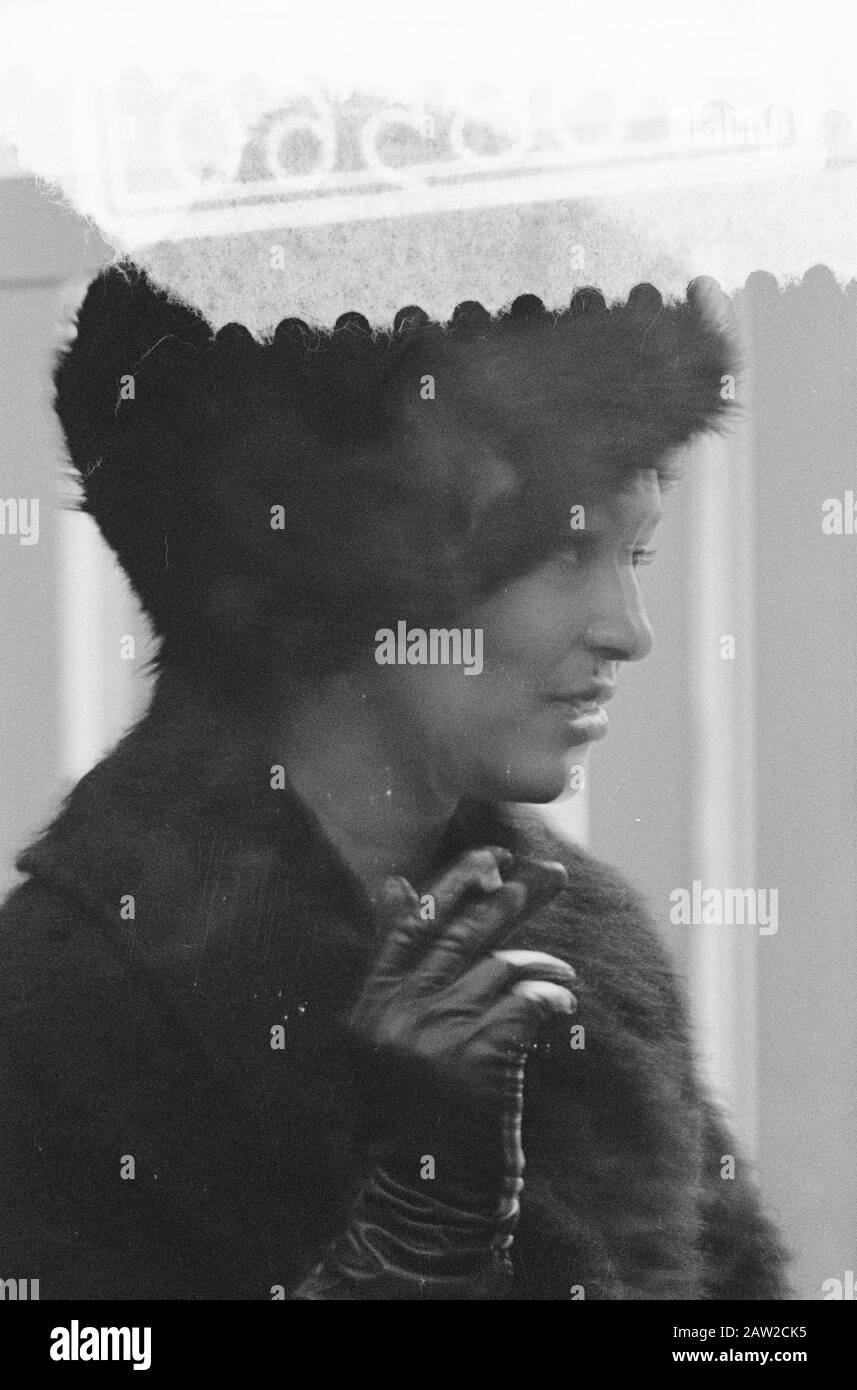 Press conference Free and Easy, producer Williams Date: December 1 ...