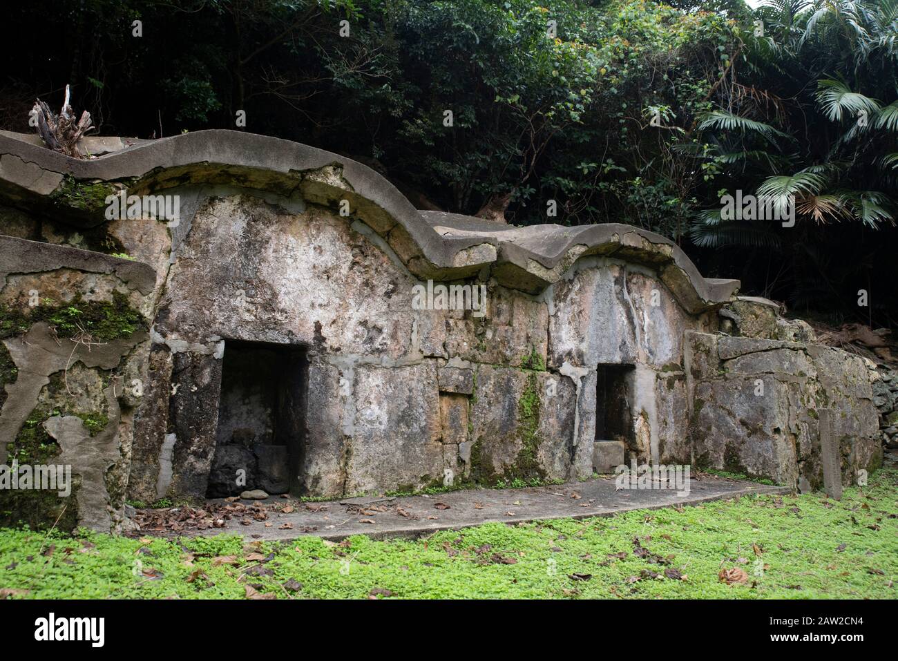 Okinawan turtle tombs, Aha Village, Kunigami, Yanbaru, Okinawa Stock ...