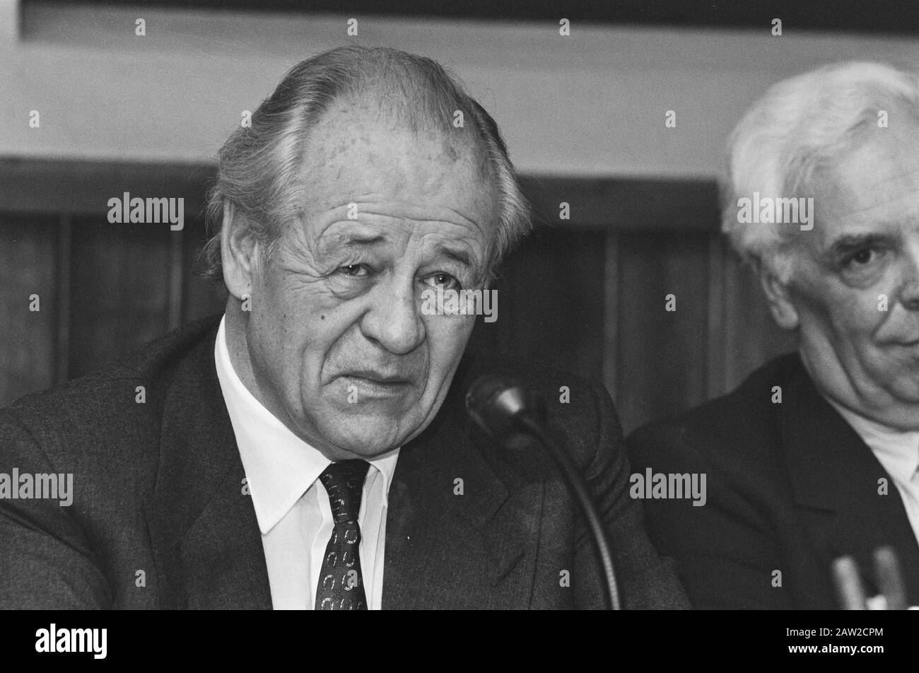 Press conference Heineken i.v.m. Annual Report 1986; 13: G. van Schaik ...