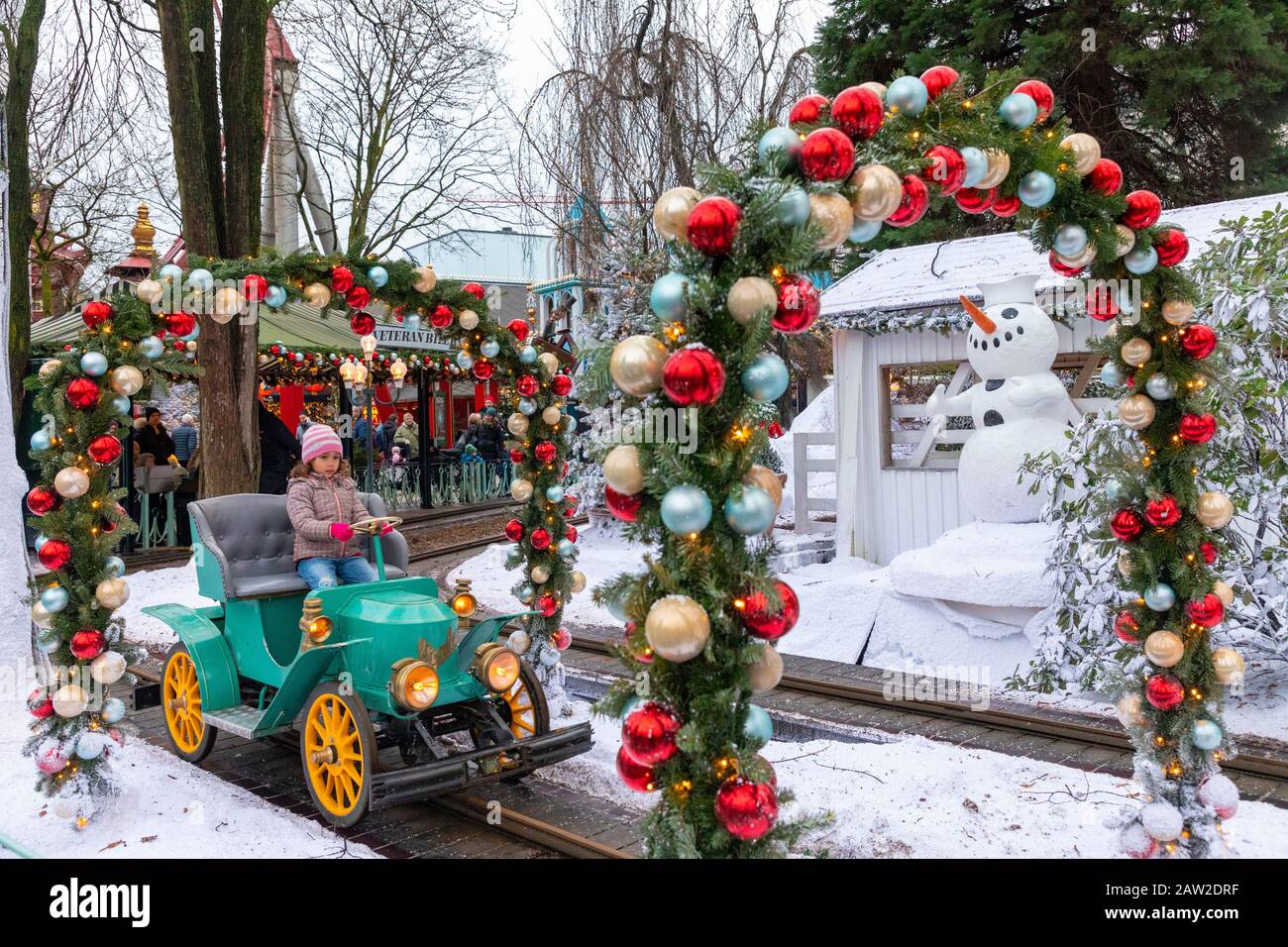 Childrens ride christmas market hi-res stock photography and images - Alamy