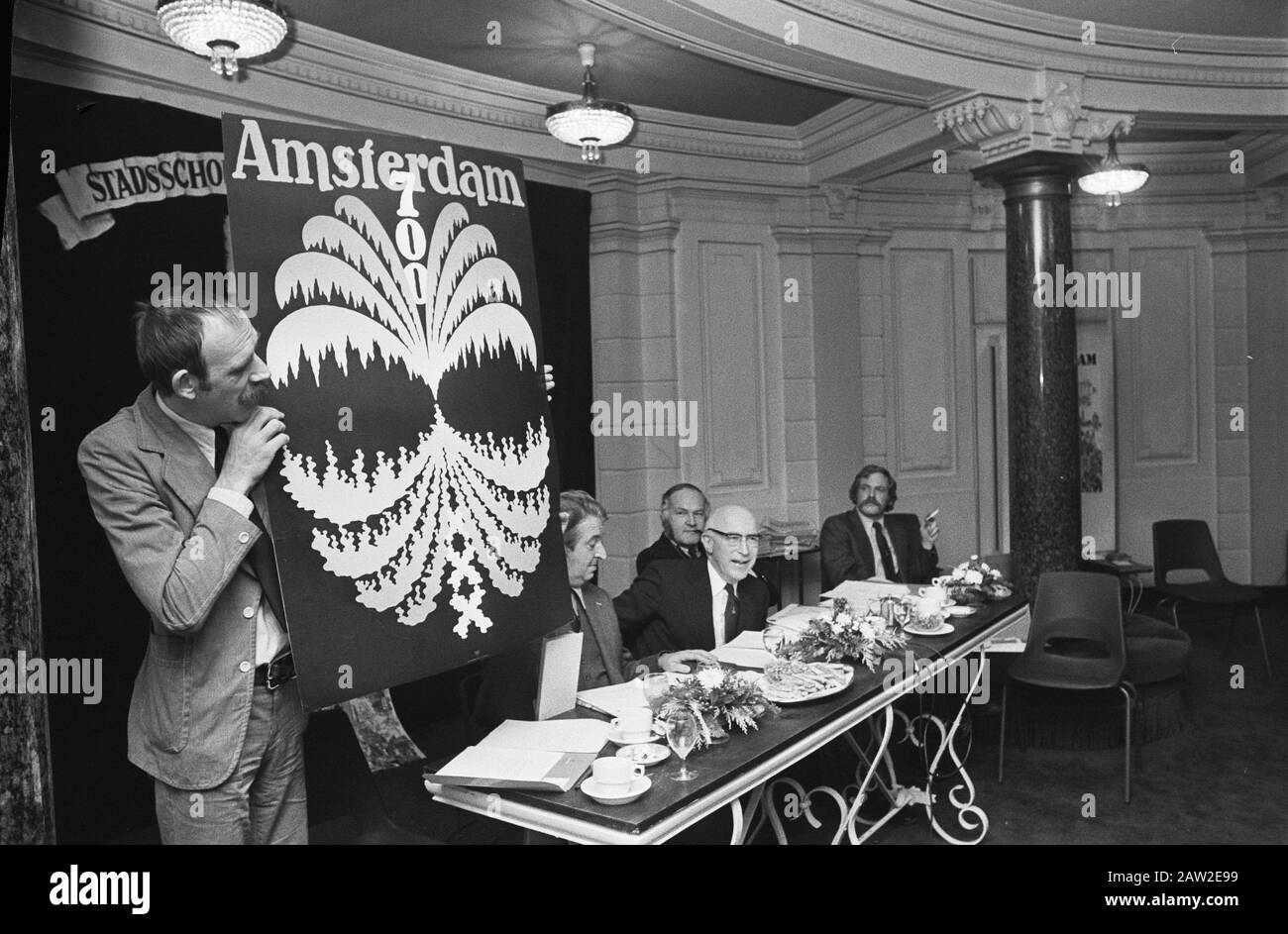 Poster amsterdam 700 hi-res stock photography and images - Alamy