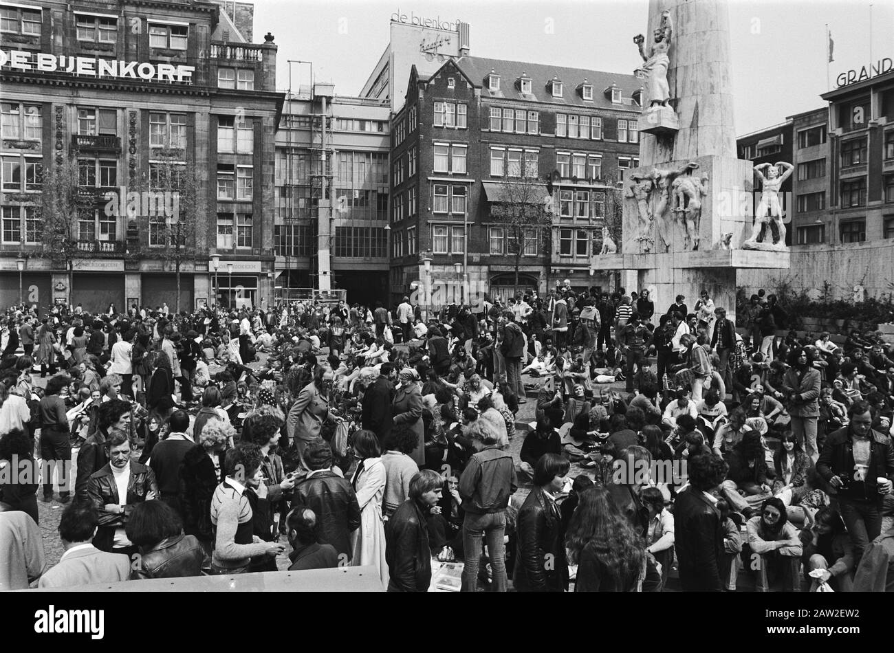 Queen's Day in Amsterdam; pop concert on Dam Square in Amsterdam big ...