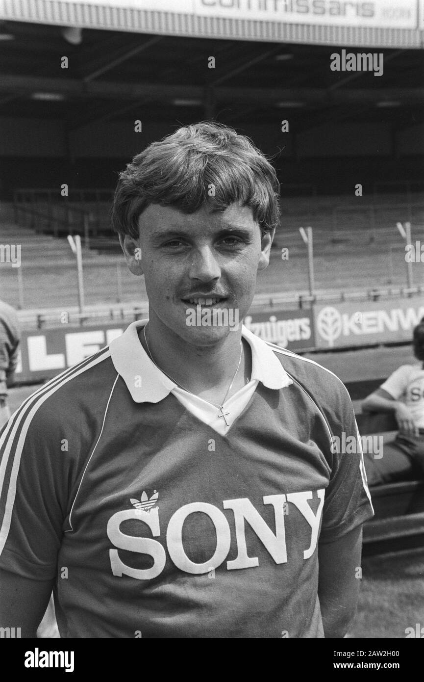 67 18 hi-res stock photography and images - Alamy