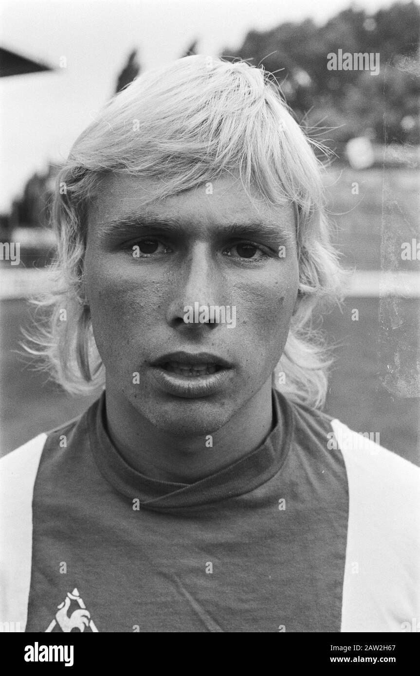 Robert cook hi-res stock photography and images - Alamy