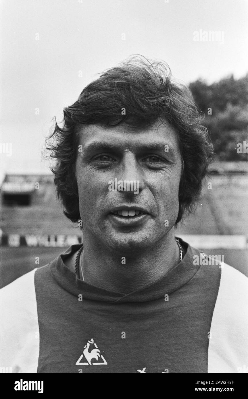 Press Day at Ajax. Wim Suurbier Annotation: neg.nr. 16 Date: July 19 ...