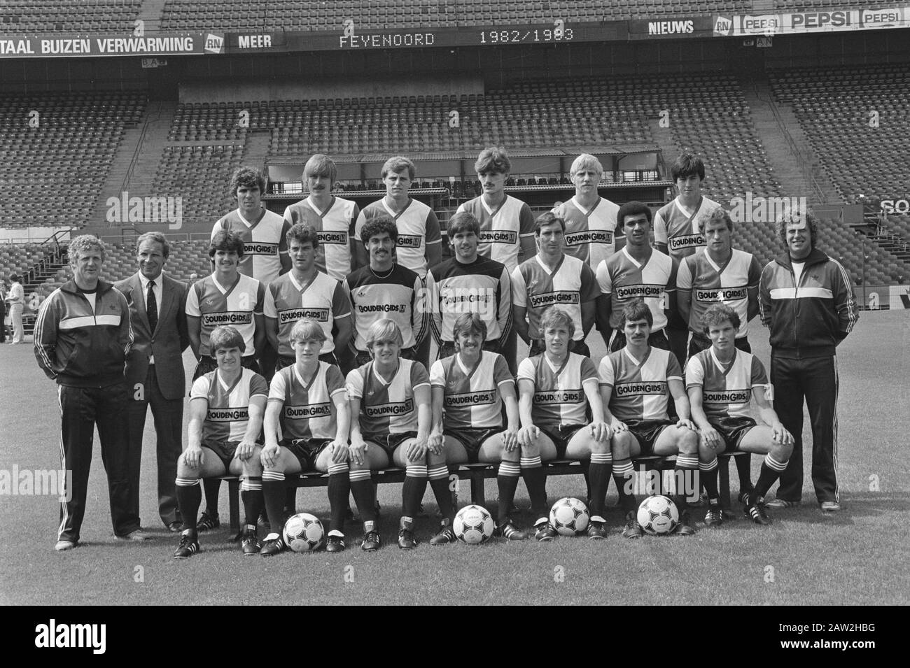 Press Day Feijenoord; the entire team Date: July 29, 1982 Keywords ...