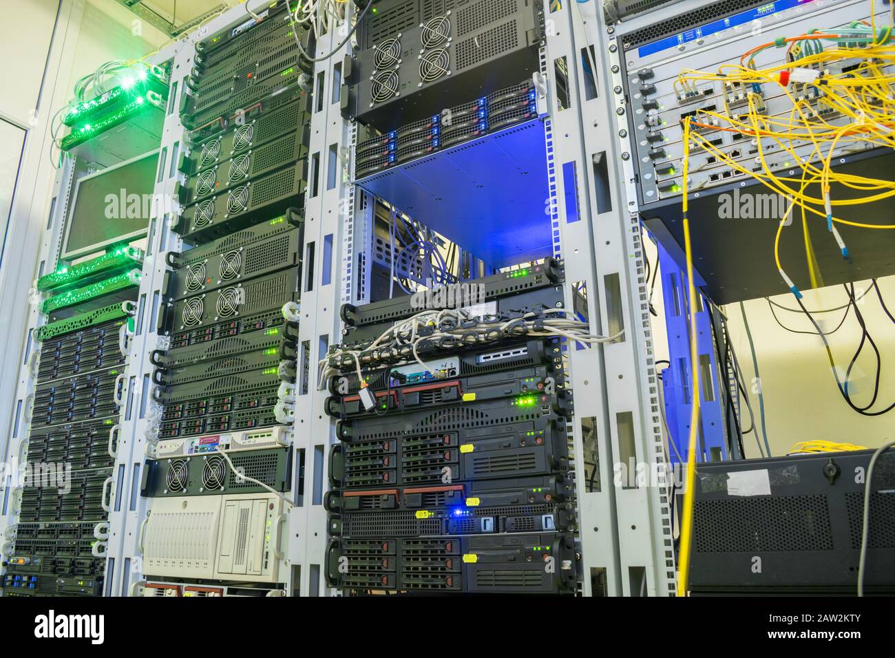 Network operators hi-res stock photography and images - Alamy