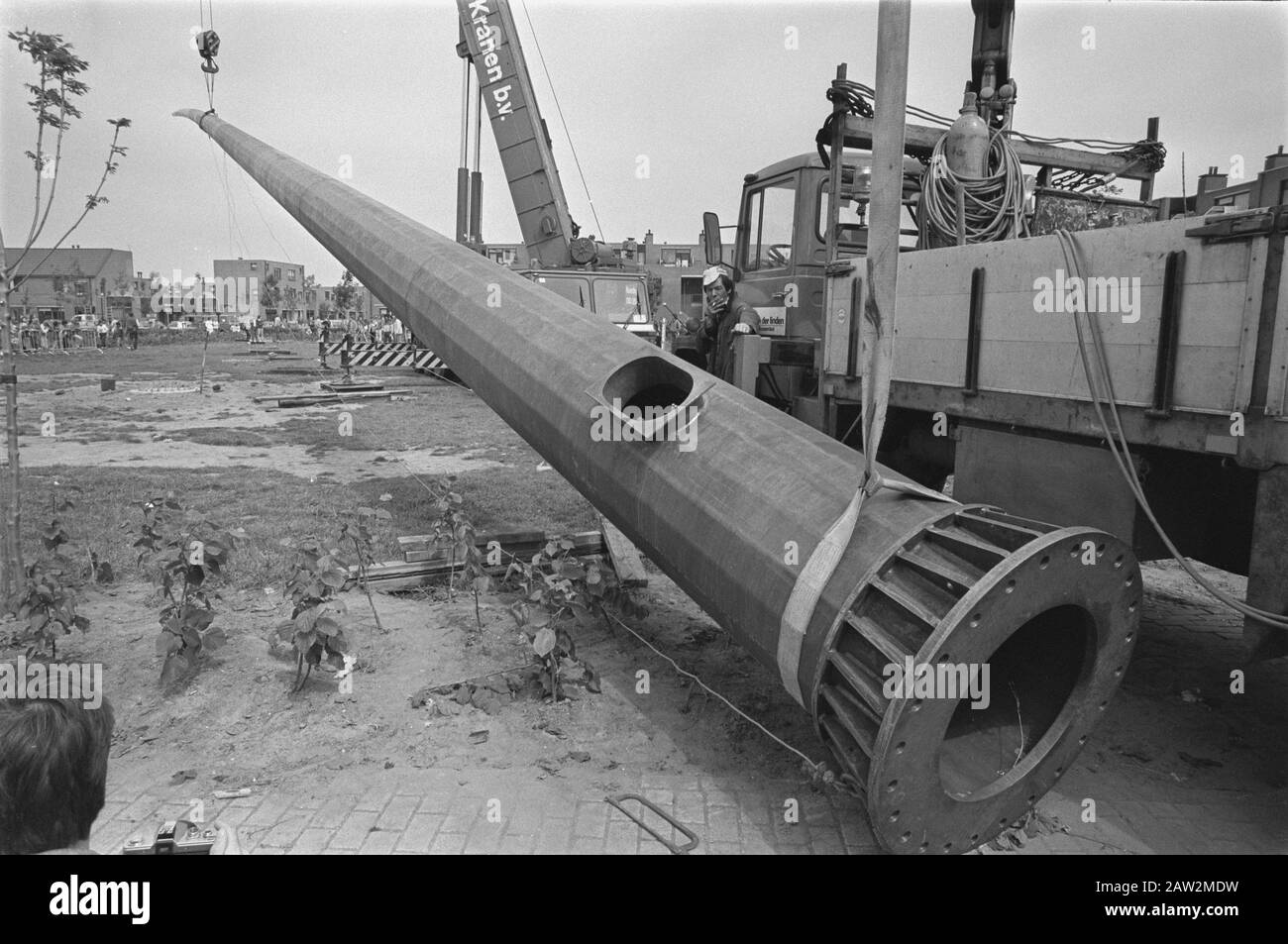 55 meter high artwork hi-res stock photography and images - Alamy