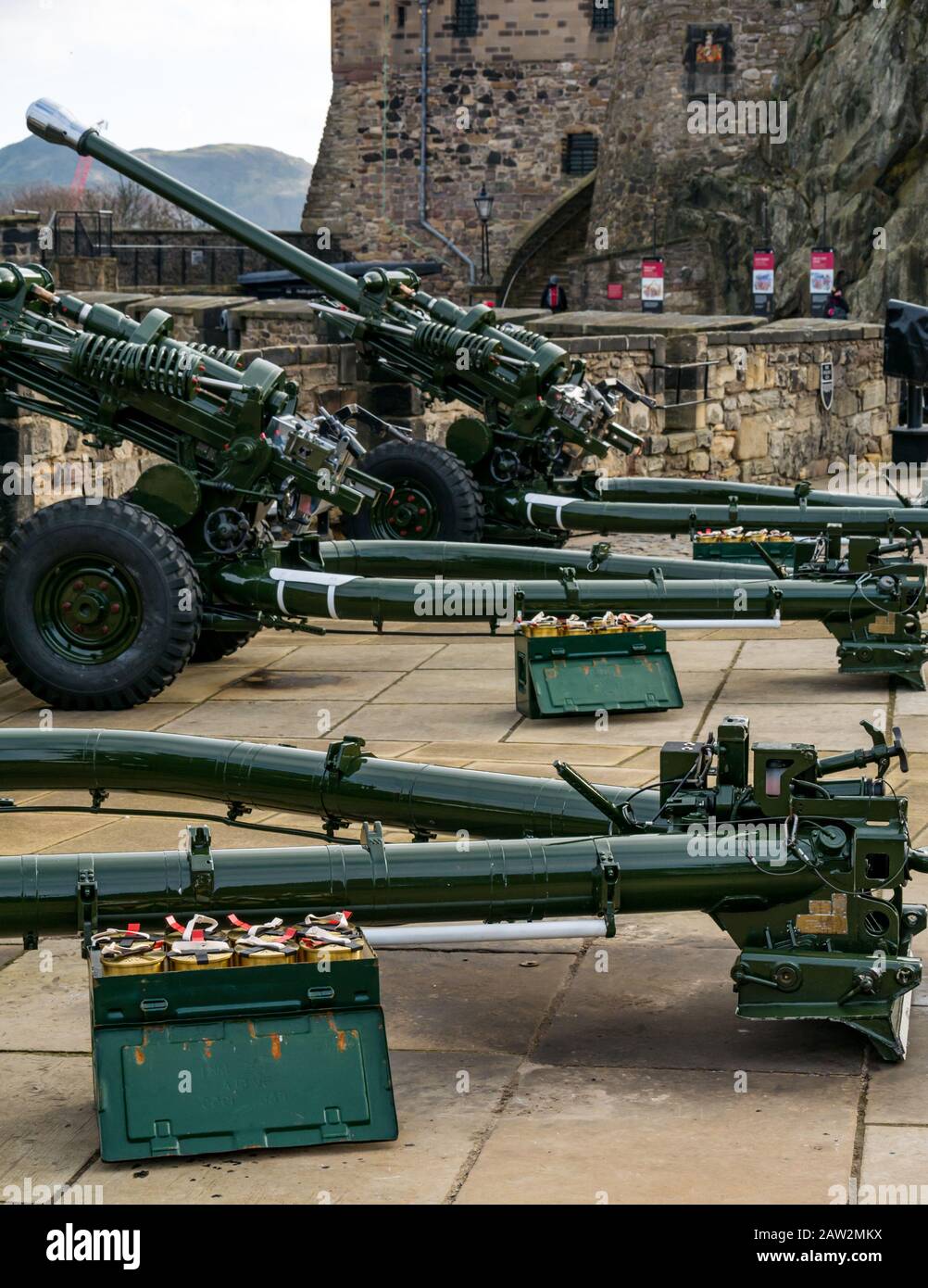 Towed artillery hi-res stock photography and images - Alamy
