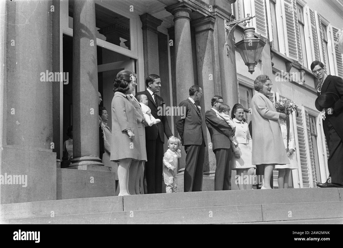 Royal family 1969 hi-res stock photography and images - Alamy