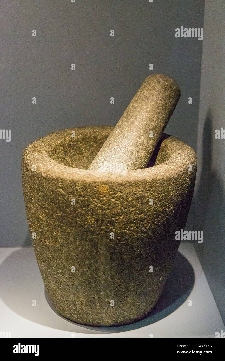 Mortar pestle pilon hi-res stock photography and images - Alamy