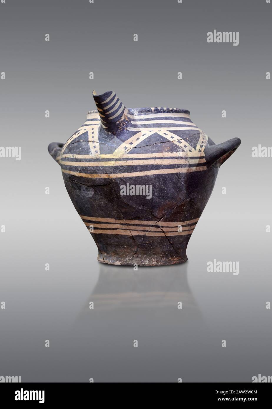 Minoan vasiliki ware hi-res stock photography and images - Alamy
