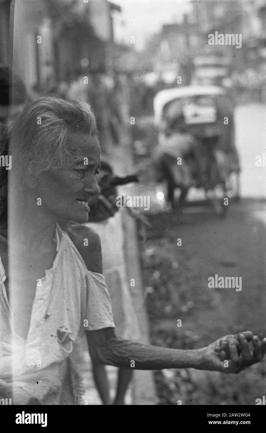 Dressed in rags hi-res stock photography and images - Alamy