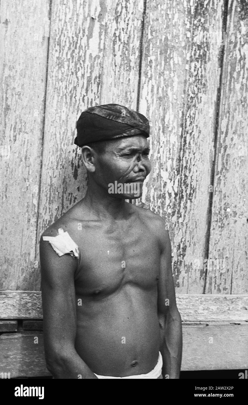 Refugees portrait hi-res stock photography and images - Alamy