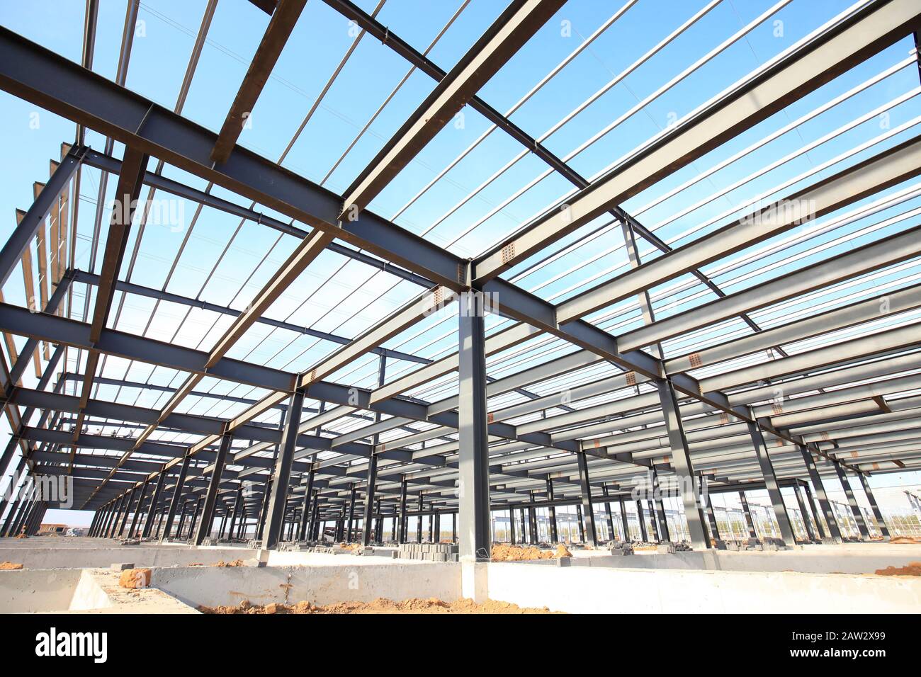 Steel frame structure Stock Photo - Alamy