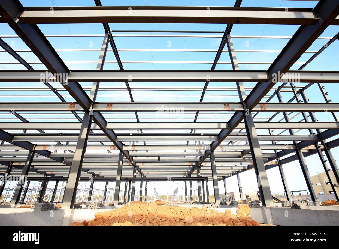 Steel frame structure Stock Photo - Alamy