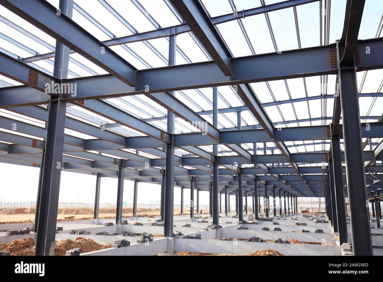 Steel frame structure Stock Photo - Alamy