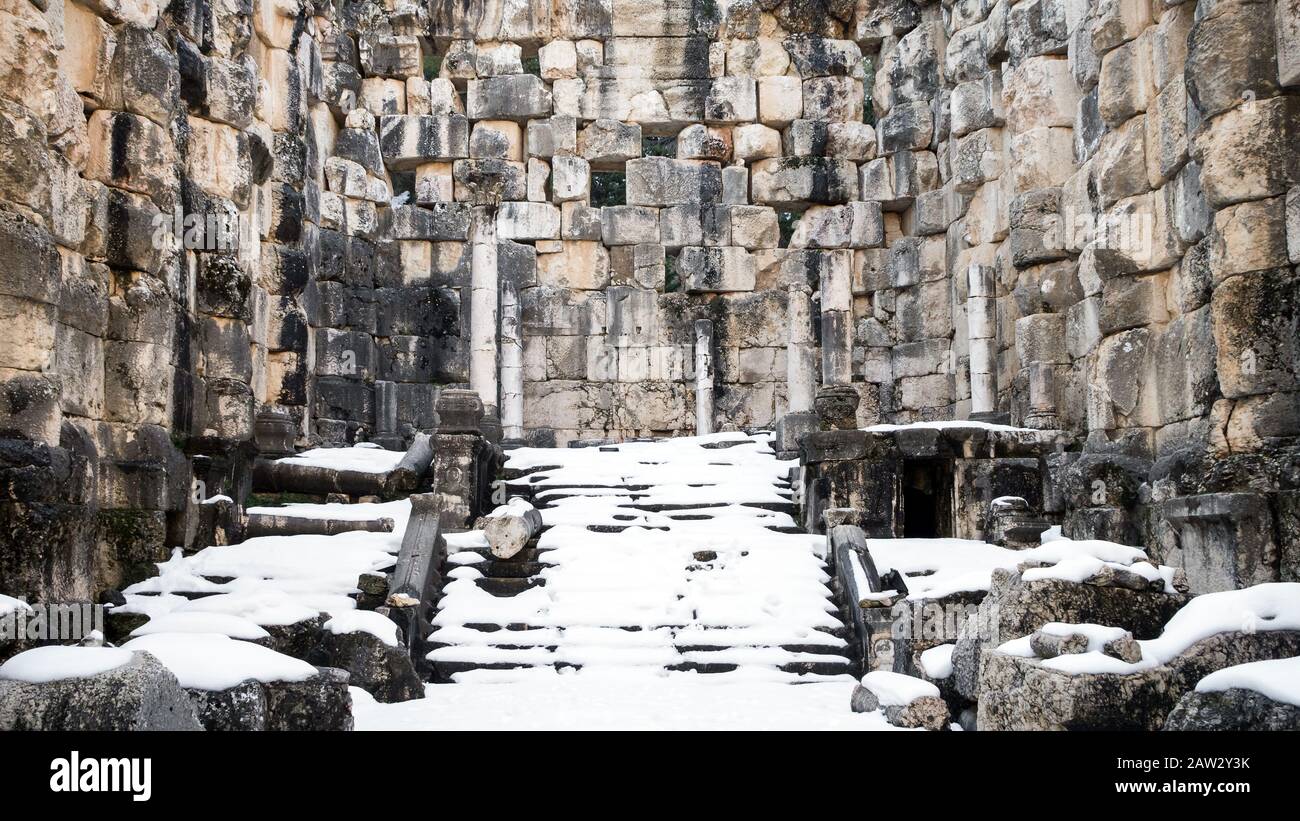 Niha temple hi-res stock photography and images - Alamy