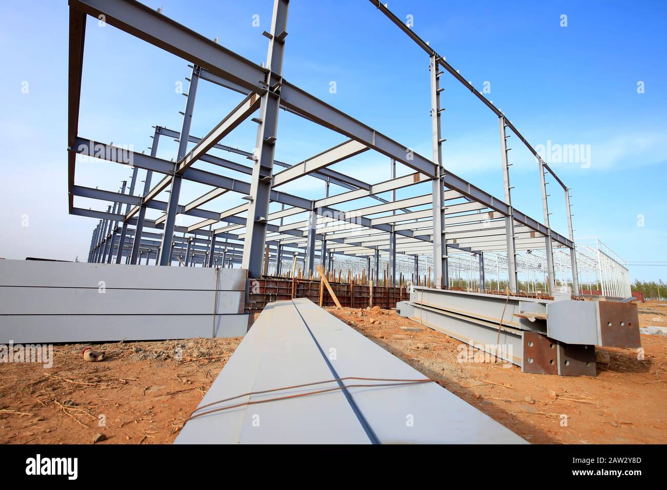 Steel frame structure Stock Photo - Alamy