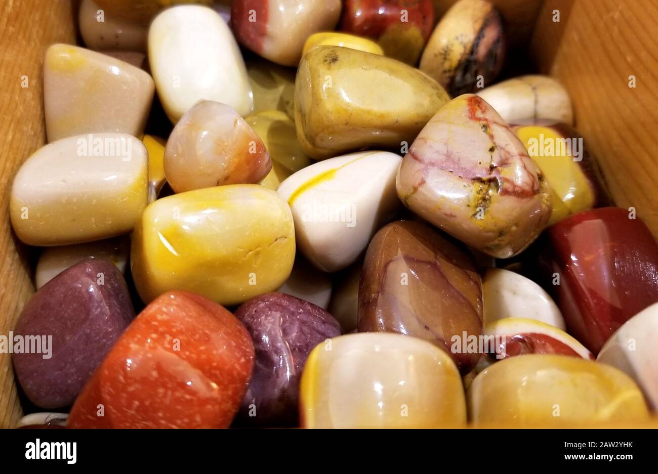 A pile of beautiful Mookaite Australia natural stones Stock Photo - Alamy