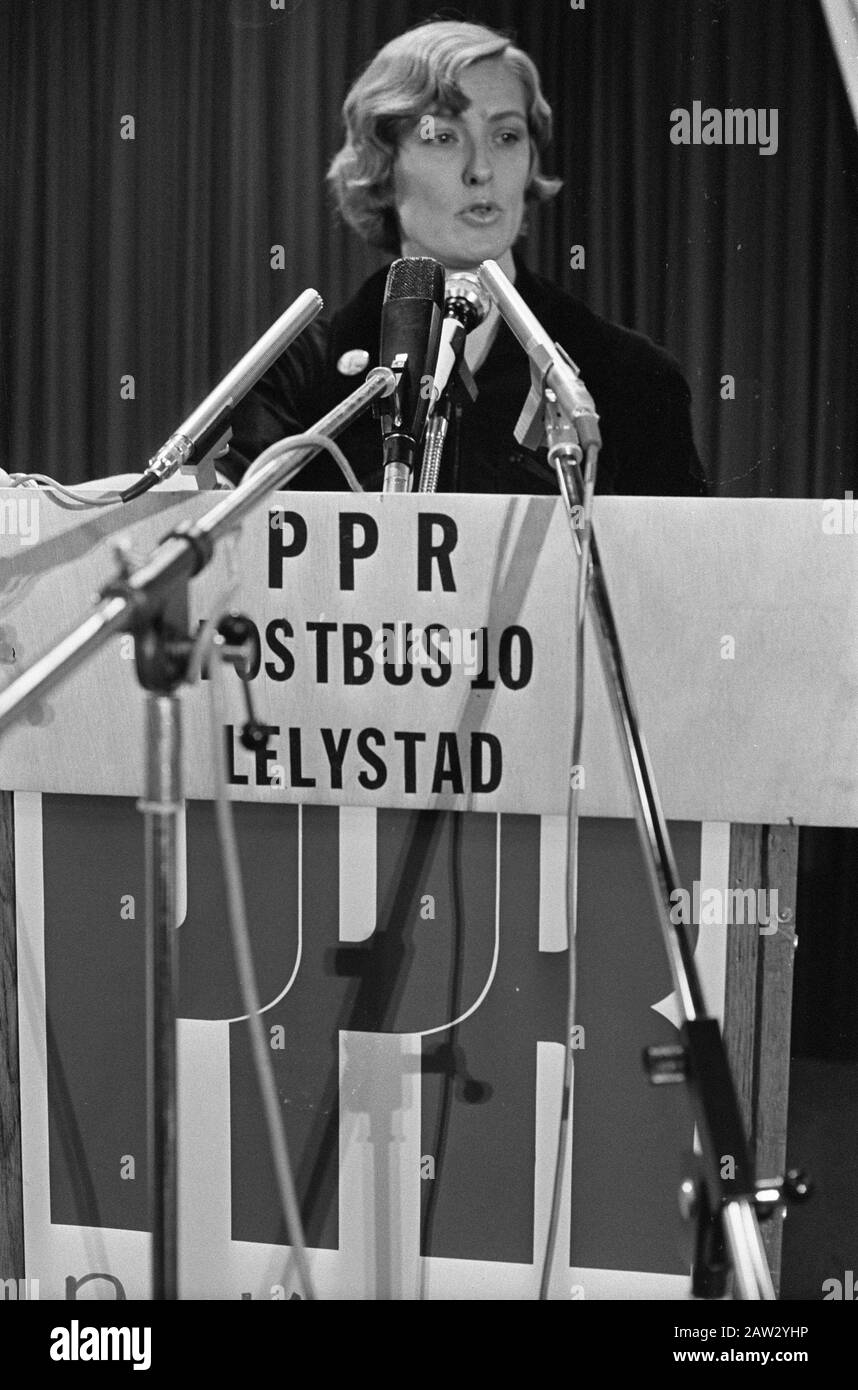 Ria beckers speaking hi-res stock photography and images - Alamy