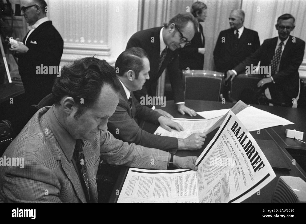 Minister boersma reads bale letter hi-res stock photography and images ...