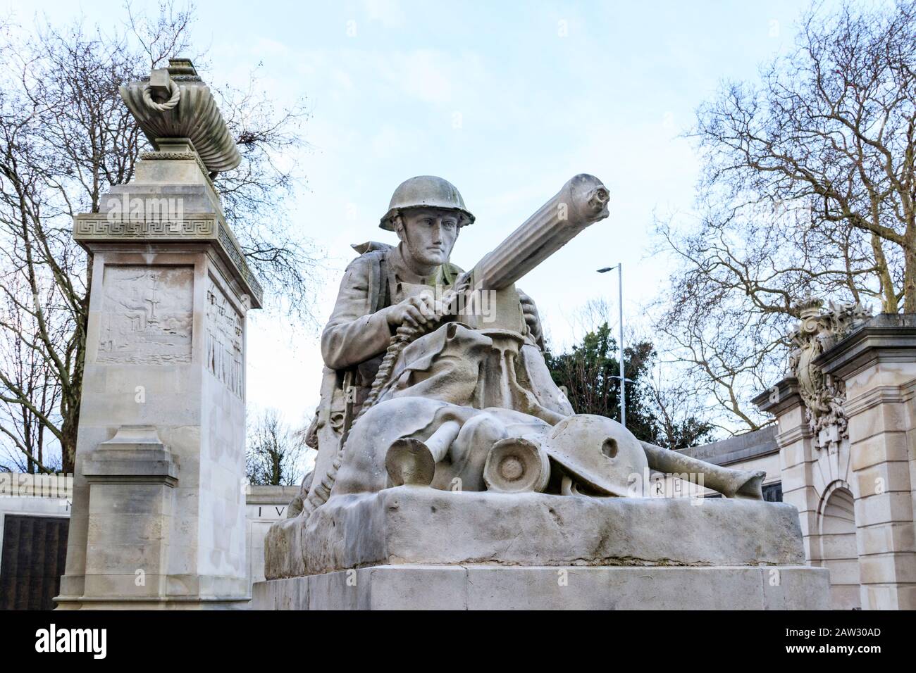 World war one memorial statue uk hi-res stock photography and images ...