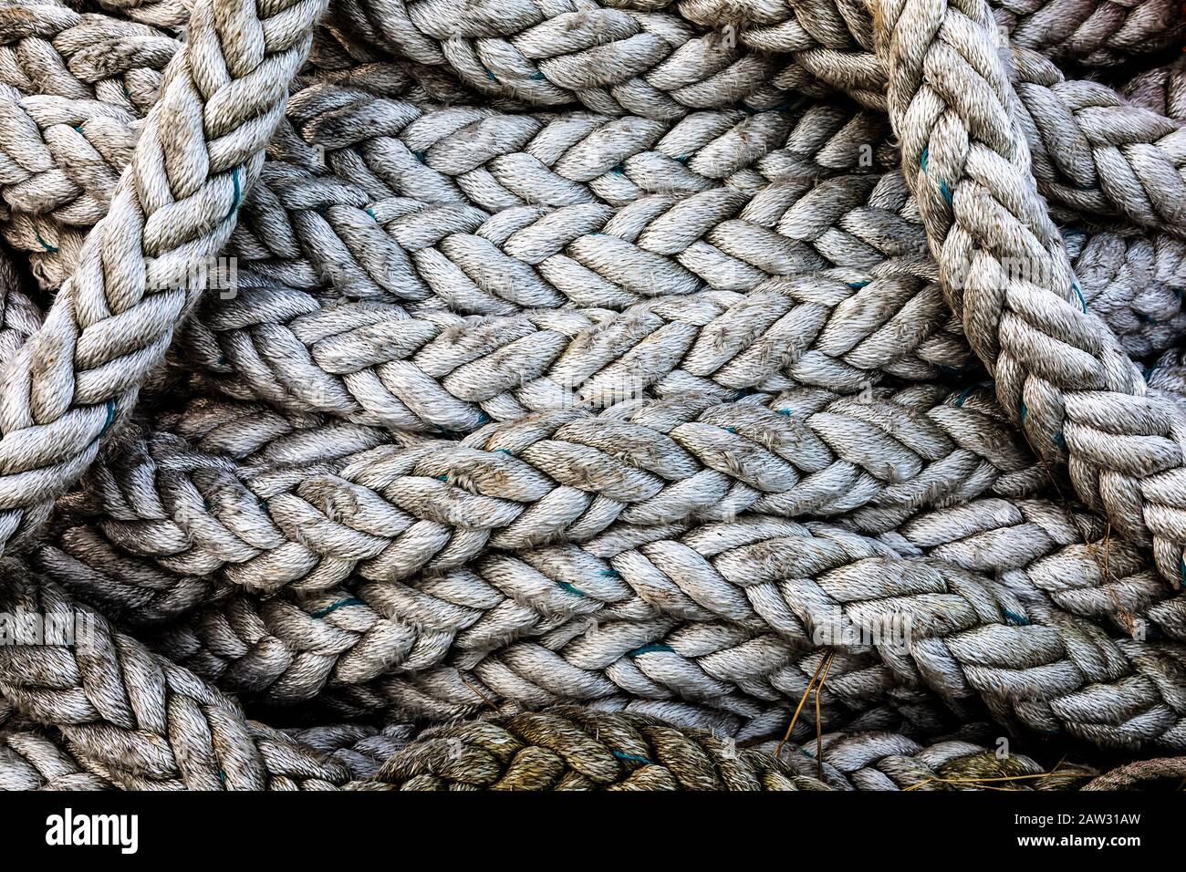 Rope shapes hi-res stock photography and images - Alamy