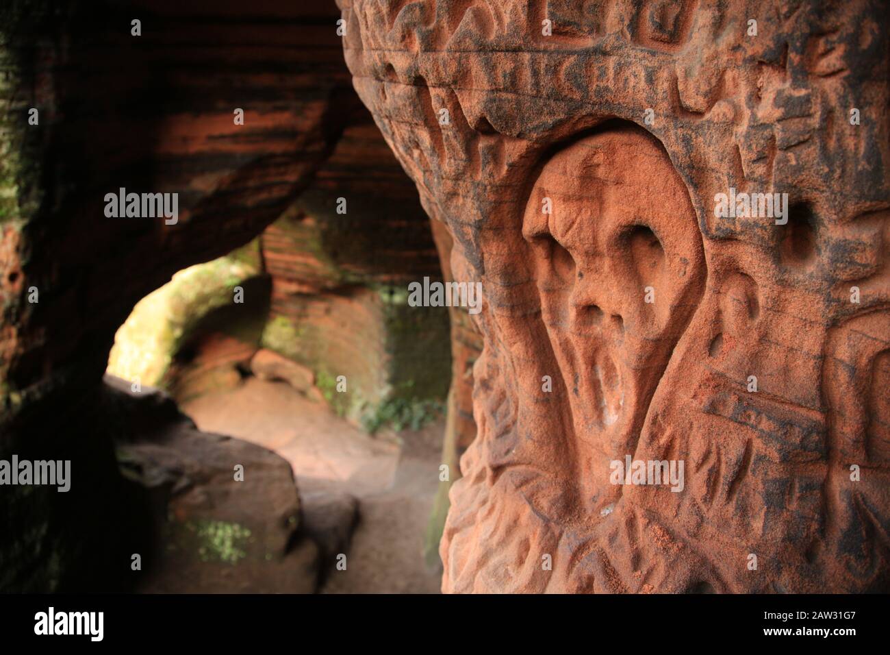 Kinver rock cave hi-res stock photography and images - Alamy