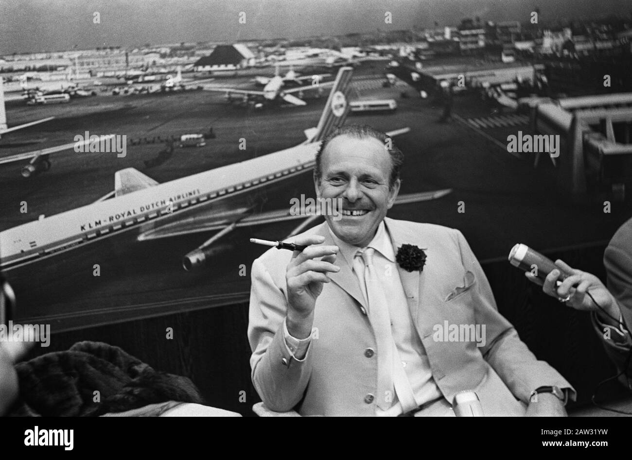 Terry thomas actor hi-res stock photography and images - Alamy