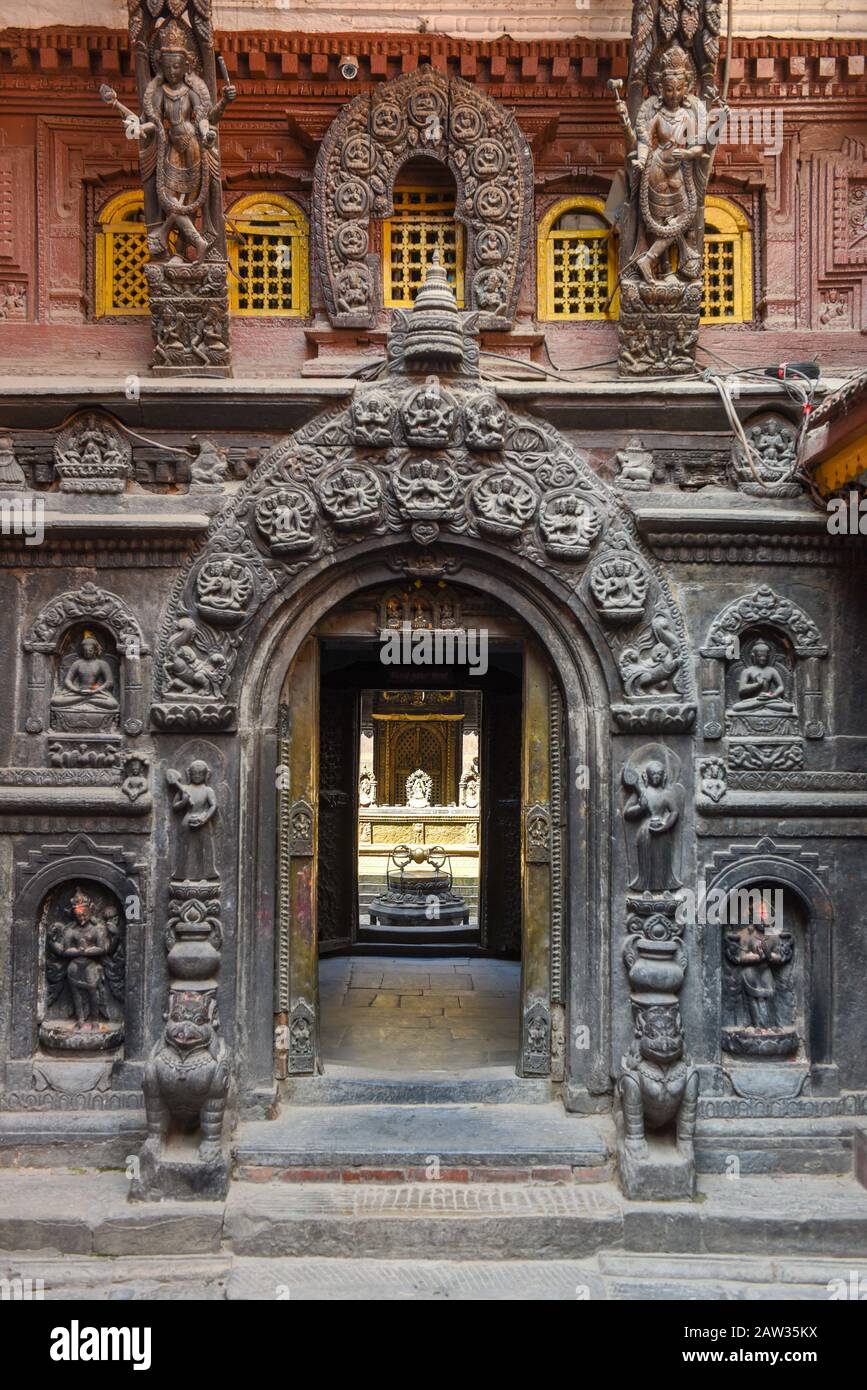 Nepal patan durbar square entrance hi-res stock photography and images ...