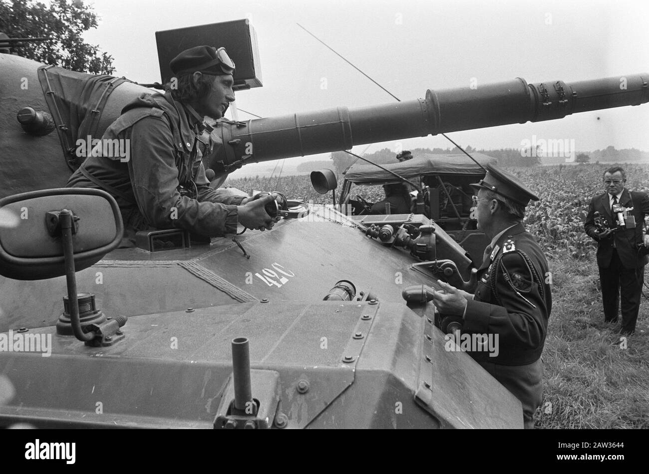 Prince Bernhard visited Big Ferro, Prince Bernhard shakes hands with a ...