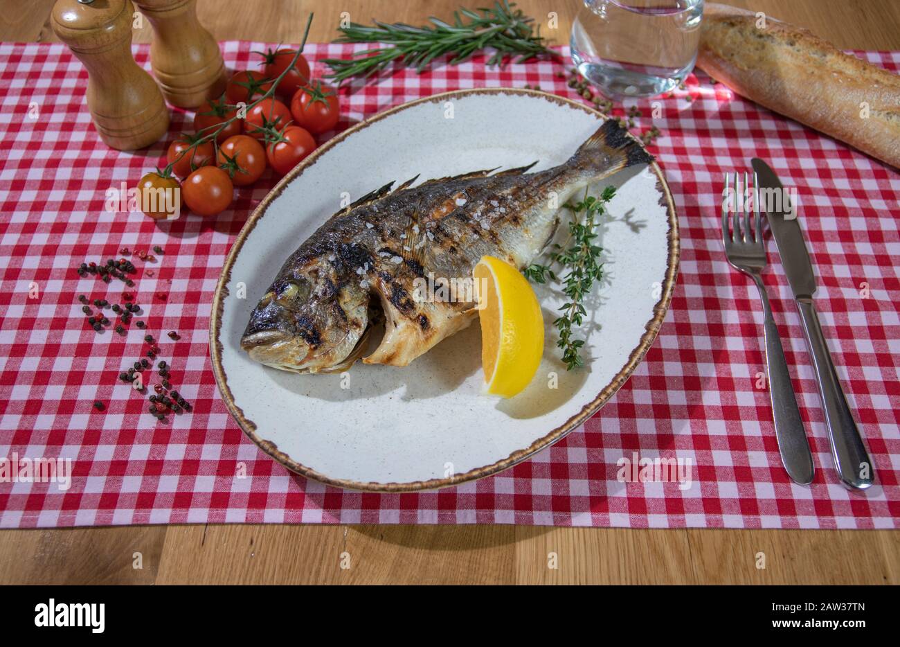 Saltwater shrimp hi-res stock photography and images - Alamy