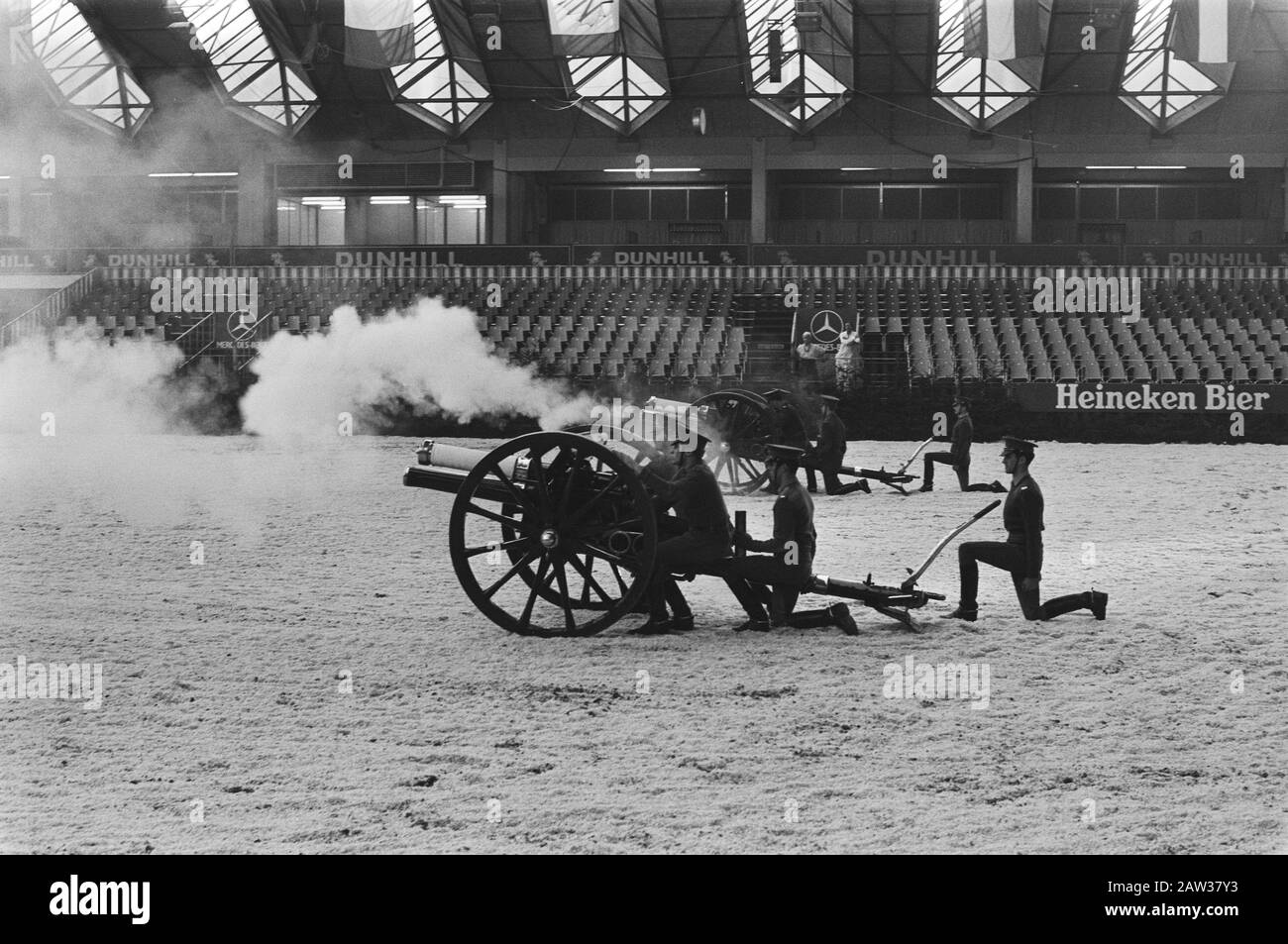 King's troop royal horse artillery Black and White Stock Photos ...