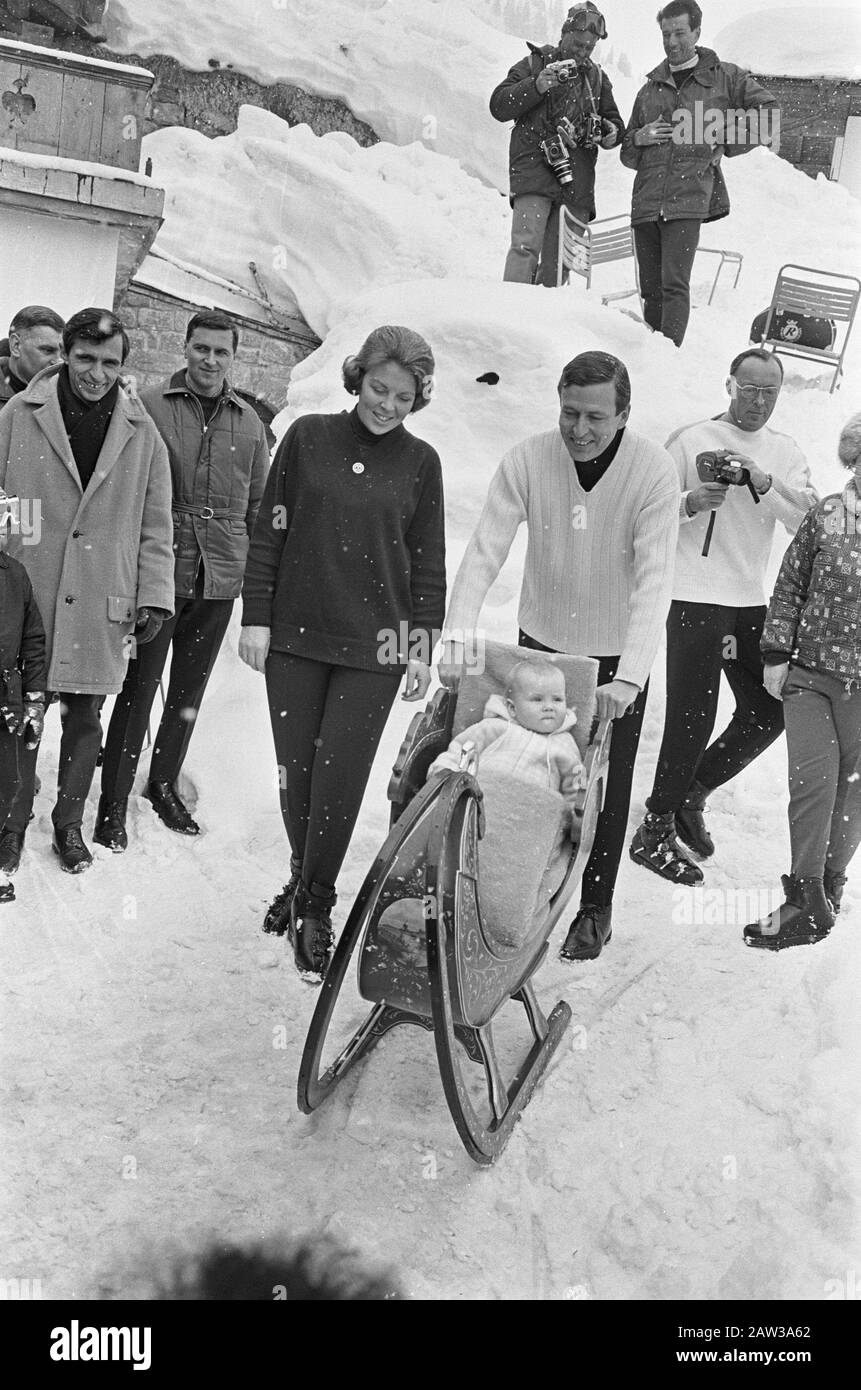 Sledge beatrix hi-res stock photography and images - Alamy
