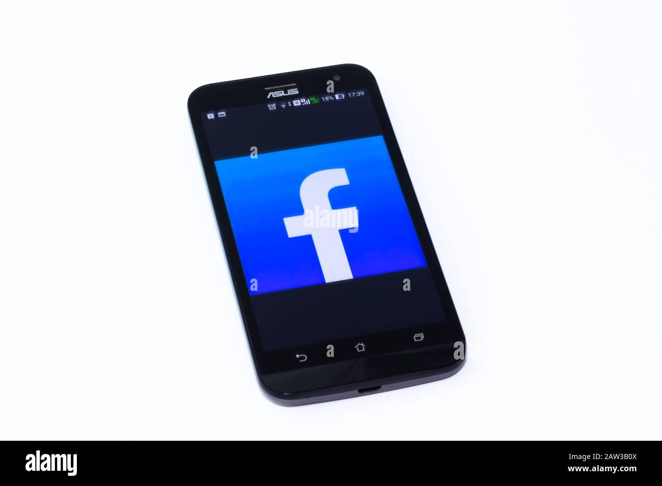 Facebook logo black and white hi-res stock photography and images - Alamy