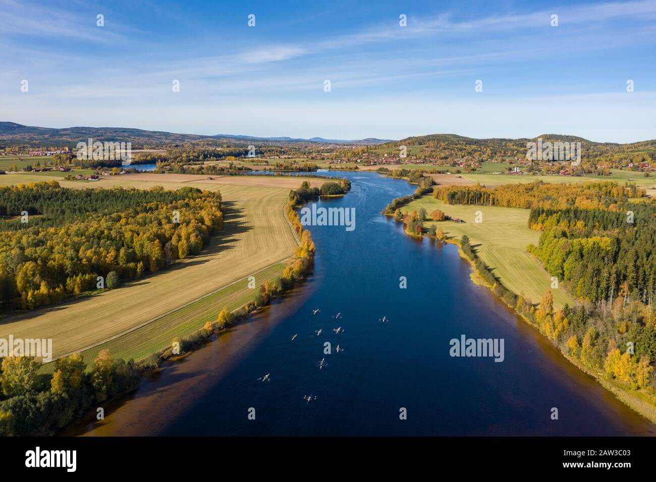 Fantastic colorful autumn pictures from Leksand in central Sweden ...