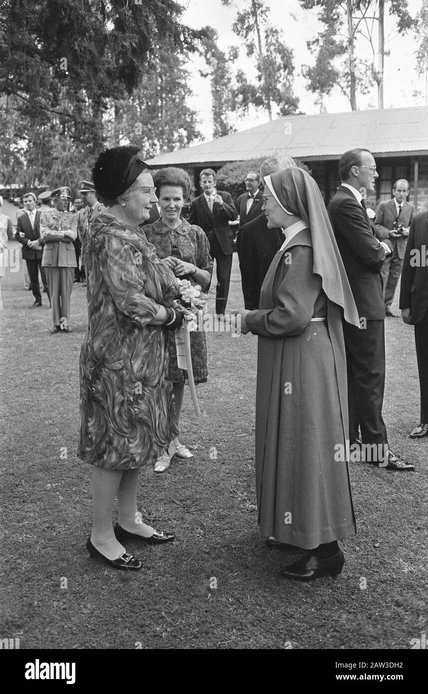 Addis ababa queen juliana speaks hi-res stock photography and images ...